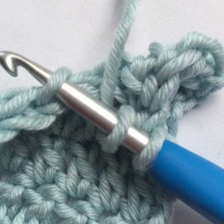 Tutorial: Back Loop Only (blo) - knotions