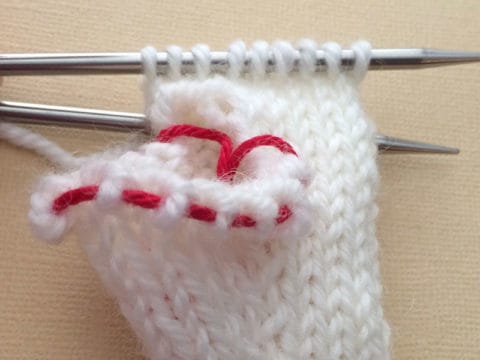 Thumb Gussets: A Tutorial - knotions