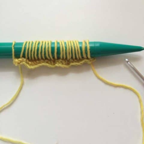 Broomstick Lace: Tutorial - knotions