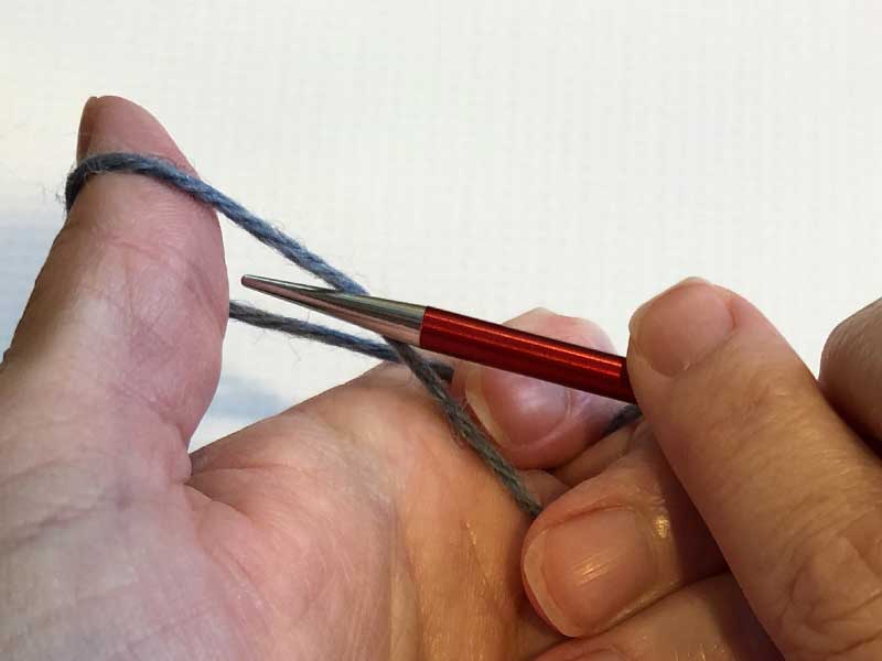 Thumb Cast On (Beginning) - Knotions Magazine