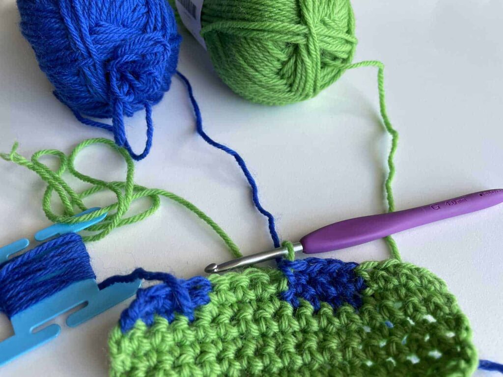 Intarsia Crochet - Knotions Magazine