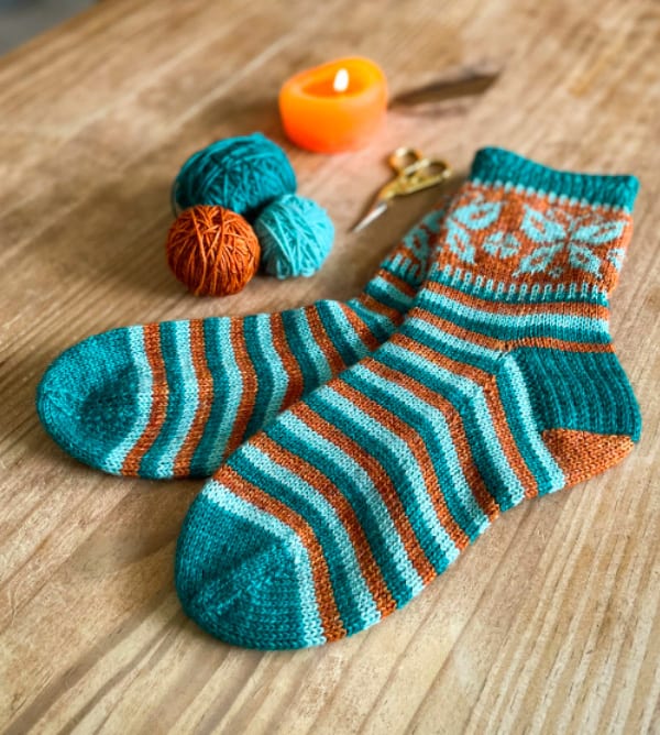Charming Colorwork Socks - Knotions Magazine